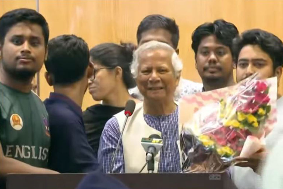 Dr Yunus returns country