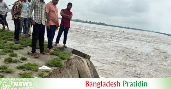70 meters of Teesta bridge embankment collapses in Rangpur ...