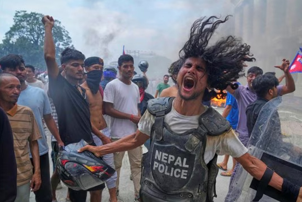 Gen-Z protests erupt in Nepal again, curfew imposed | | Bangladesh Pratidin
